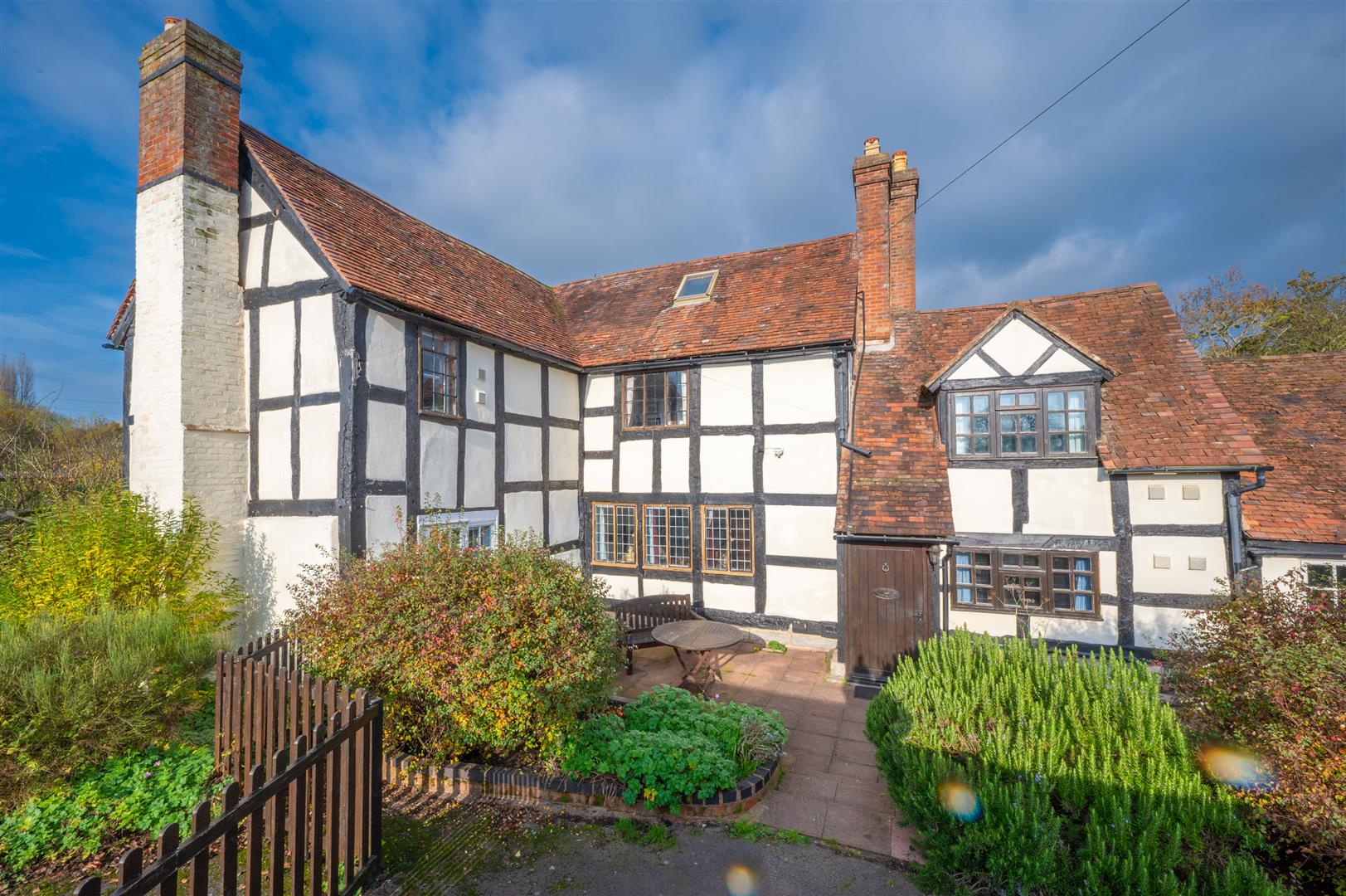 Property Details - Earles